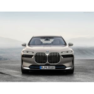 Quality New energy vehicle for BMW i7 2023 xDrive60L  luxury Sport car seats adult electric vehicles for sale