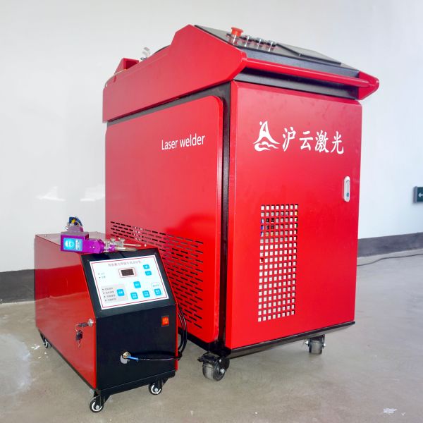 Quality 1000W 1500W 2000W 3000W Portable Handheld Fiber Laser Welder with RAYCUS Water Cooling for sale