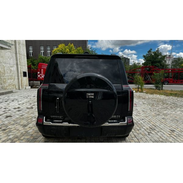 Quality Polar Stone 01 2023model 6 Seats Version AWD with Black Exterior Color for sale