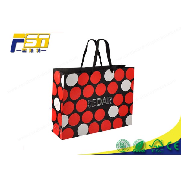 Quality SGS Customized Logo Recycled Paper Bag UV Coating Surface For Clothing Packaging for sale