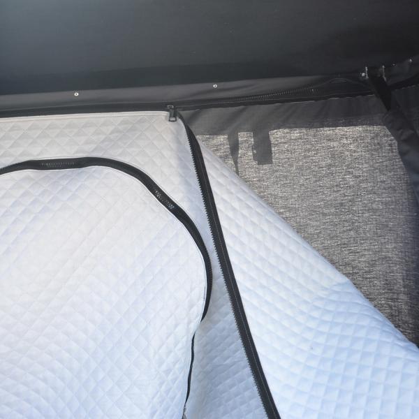 Quality Four-season Removable Hard Shell Rooftop Tent Insulation with One Bedroom Structure for sale