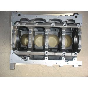 Quality Professional Black Diesel Engine Cylinder Block For Mitsubishi 4G64/2.4L for sale