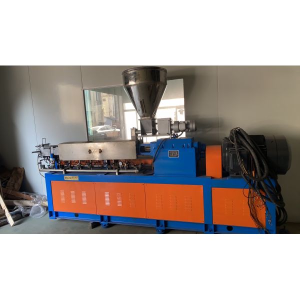 Quality Twin Screw Extruder For Plastic Food Packaging Material PP PE Modification for sale