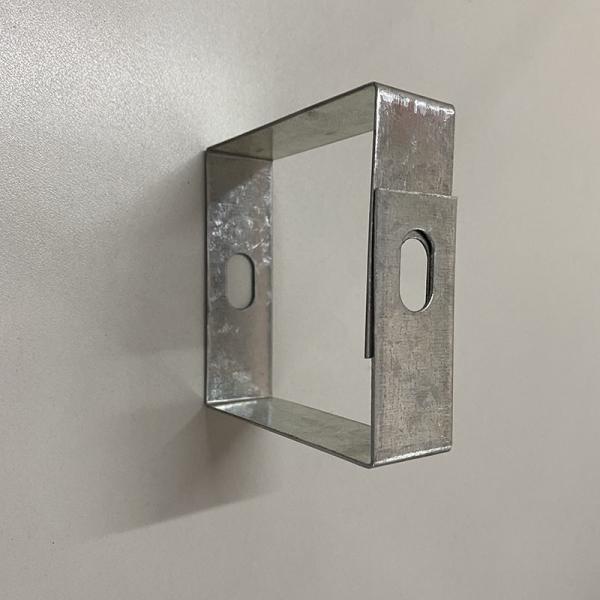 Quality OEM Galvanized Cable Tray Accessories Vertical Cable Tray Support Bracket for sale