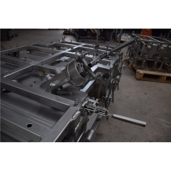 Quality Anti Alkali Rotational Moulding Tools With Thread Parts Machining for sale