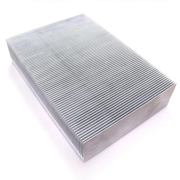 Quality OEM Manufacturer Aluminum Skived Fin Heat Sink Lightweight 0.1-0.4mm for sale