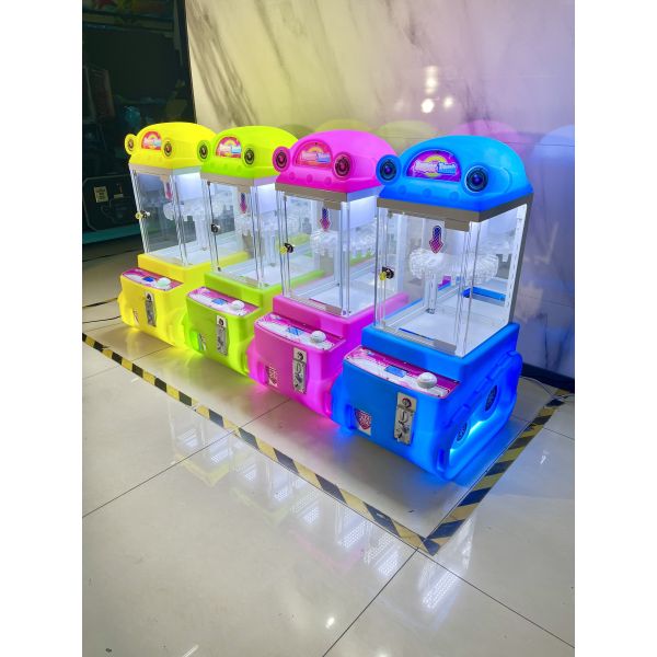 Quality Mini Claw Crane Machine Small Vending Game Machine Plush Claw Machines for sale