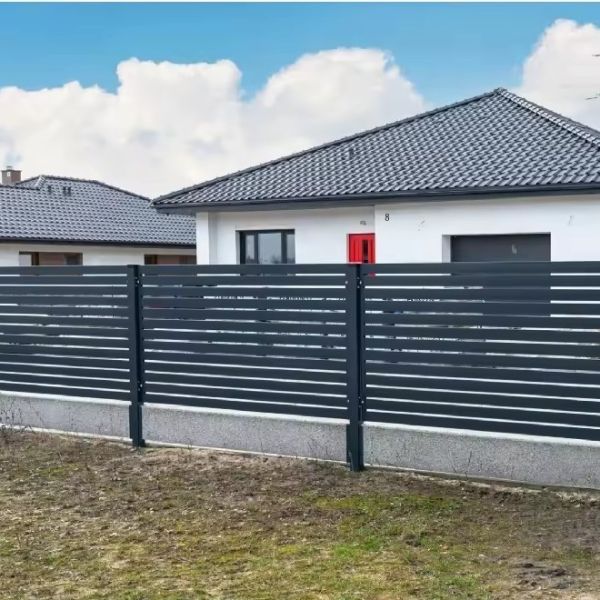 Quality Easy Maintenance T5/T6 Aluminum Railing Surface Mount Customizable Thickness Choices for sale