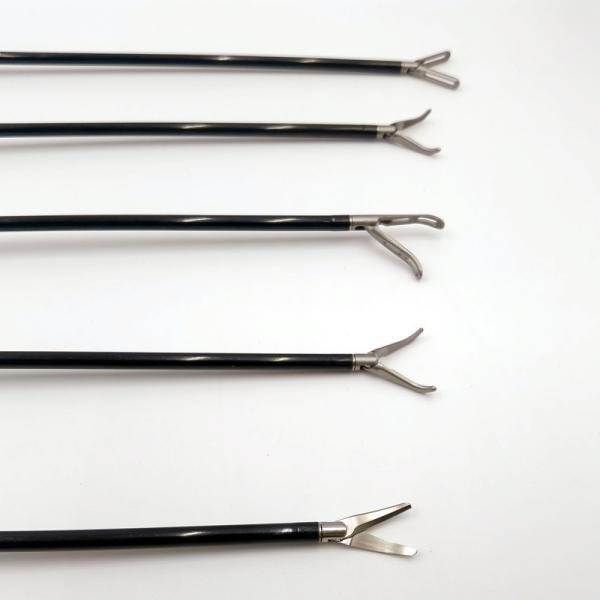 Quality Endoscopic Surgery Instrument Laparoscopic Thin Teeth Debakey Forceps Fenestrate for sale