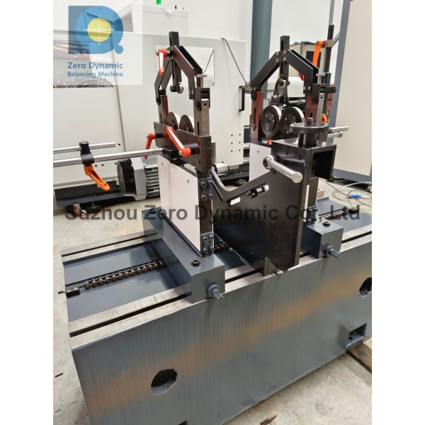 Quality 1.6-160KG Belt Drive Balancing Machine for Motor Rotors, Impellers, Rollers Hard for sale