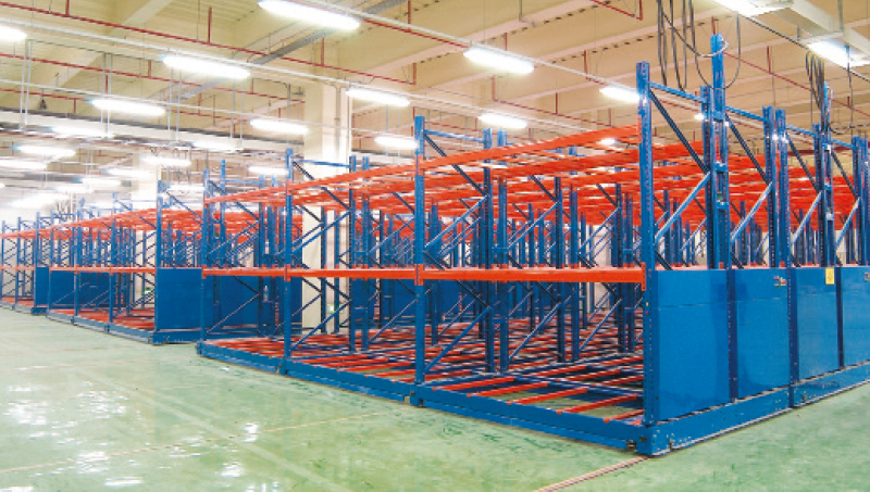 Electric mobile racking system