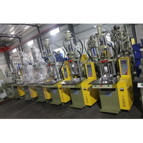 Quality 45T Robot Plastic Vertical Injection Moulding Machine With 45mm Ejector Stroke for sale