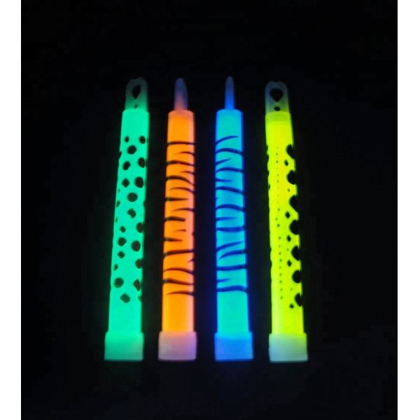 Quality Non-Radioactive 6 Inch Glow Sticks in Assorted Colors Suitable for Camping for sale