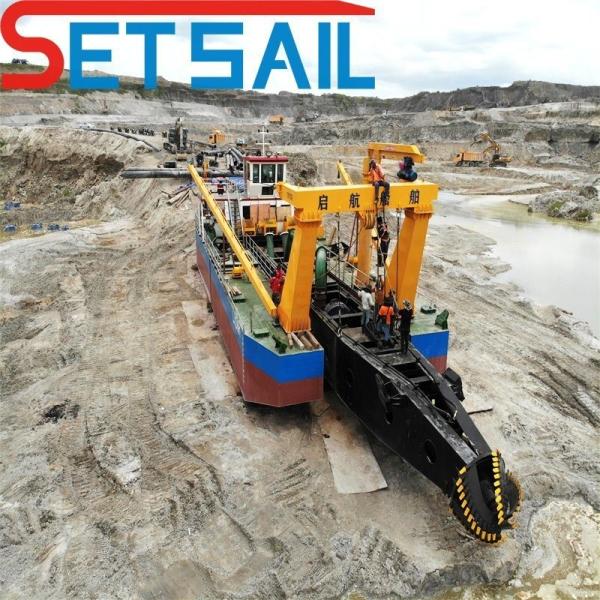 Quality 18 Inch Cutter Suction Dredger with Capacity River Sand Pump and Cumins 1137 Kw for sale