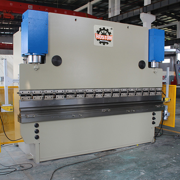 Quality 4+1 Axis Stainless Steel Sheet Bending CNC Press Brake Machine 200 Ton 3200mm for sale