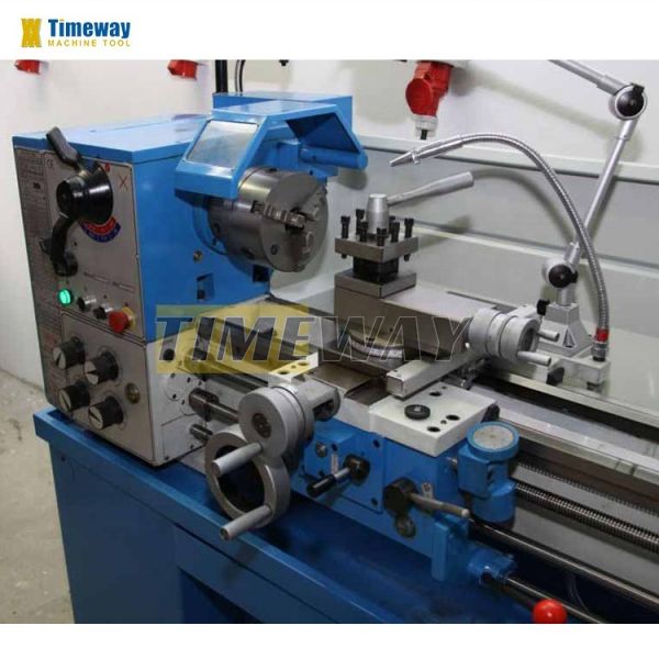 Quality 1000mm Distance Manual Precision Gear Head Engine Lathe with 330mm Max. Swing for sale