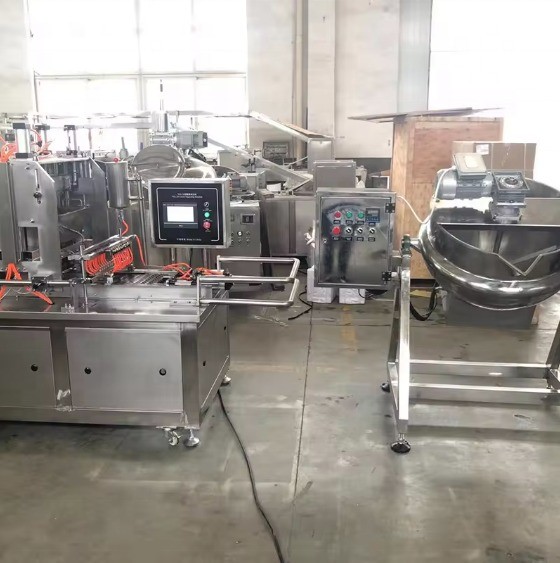 Quality 2-15 g/piece Automatic Pouring Gelatin Soft Sugar Candy Machine for Candy for sale