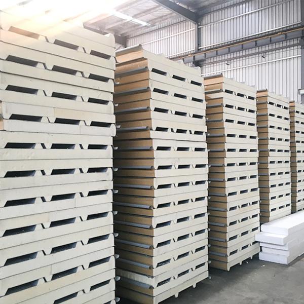 Quality Exterior Wall Insulation Polyurethane Foam Sandwich Panels Fireproof 950mm for sale