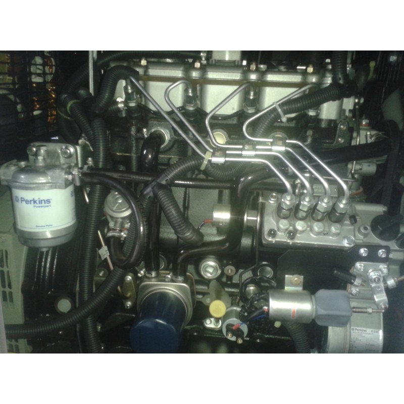 WD600 Pipeline Welder Generator side view