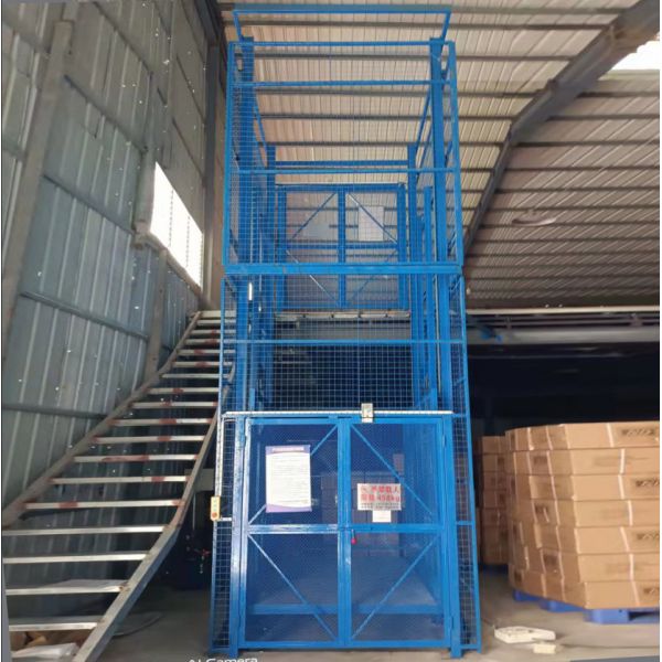 Quality 1-4 Floor Freight Elevator Warehouse Factory Small Cargo Elevator for sale
