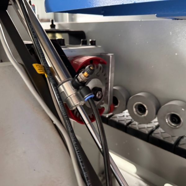 Quality Automatic Edge Bander Machine With Trimmer For Chipboard MDF Wood for sale