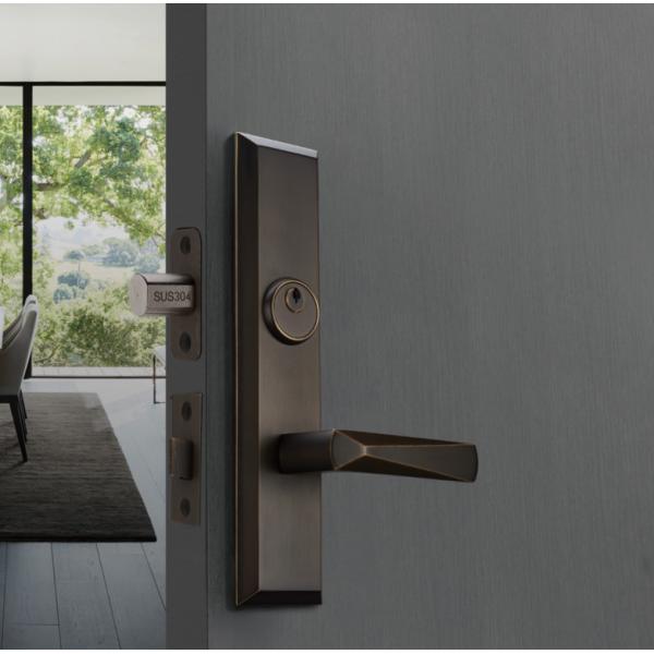 Quality Easy Installation Brass Single Cylinder Front Door Handleset for sale