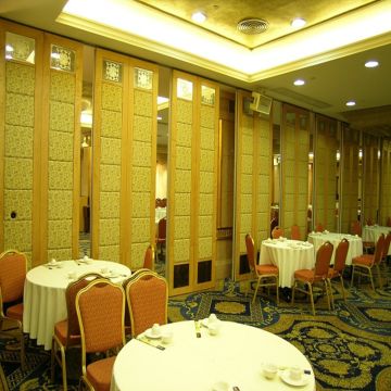 Quality Movable Restaurant Partition Sliding Wall Partitions Folding Partition Doors for sale