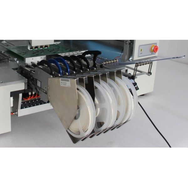 Quality 8000cph 30 Feeders Pick And Place PCB Assembly Embedded Linux System CHM-T530P4 for sale