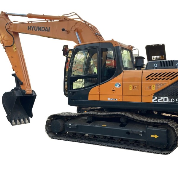 Quality Selling 90% of new and second-hand Hyundai 220 excavators, old excavators, and old hook machines at a low price for sale