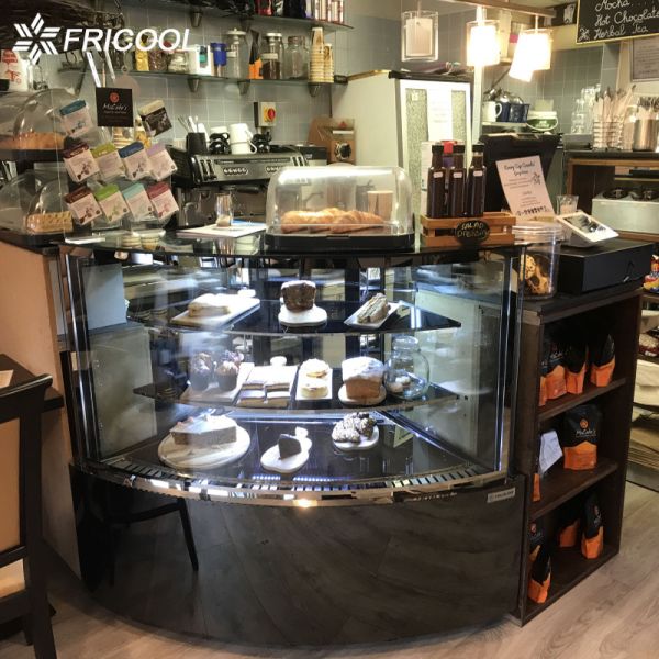 Quality refrigerated corner bakery display case cake cooler with CE/ETL for sale