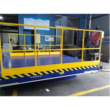 Quality Electric Hydraulic Elevating Dock Lift For Truck Loading/Unloading for sale