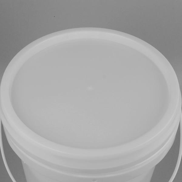 Quality 9L White Plastic Paint Bucket with Lid for Custom Packaging for sale