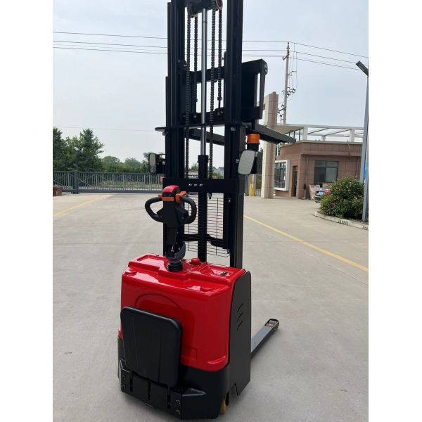 Quality 2.2kw Fully Electric Pallet Stacker Forklift 1ton Load Capacity Hydraulic Walkie Straddle Stacker for sale