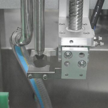 Quality Customized Filling Capping Labeling Line for Automatic Washing Detergent/Lotion for sale