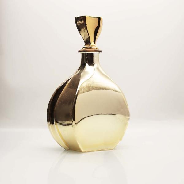 Quality Crystal Glass Stopper Brandy Glass Bottle Carafe Glass Bottle Golden Electroplating for sale