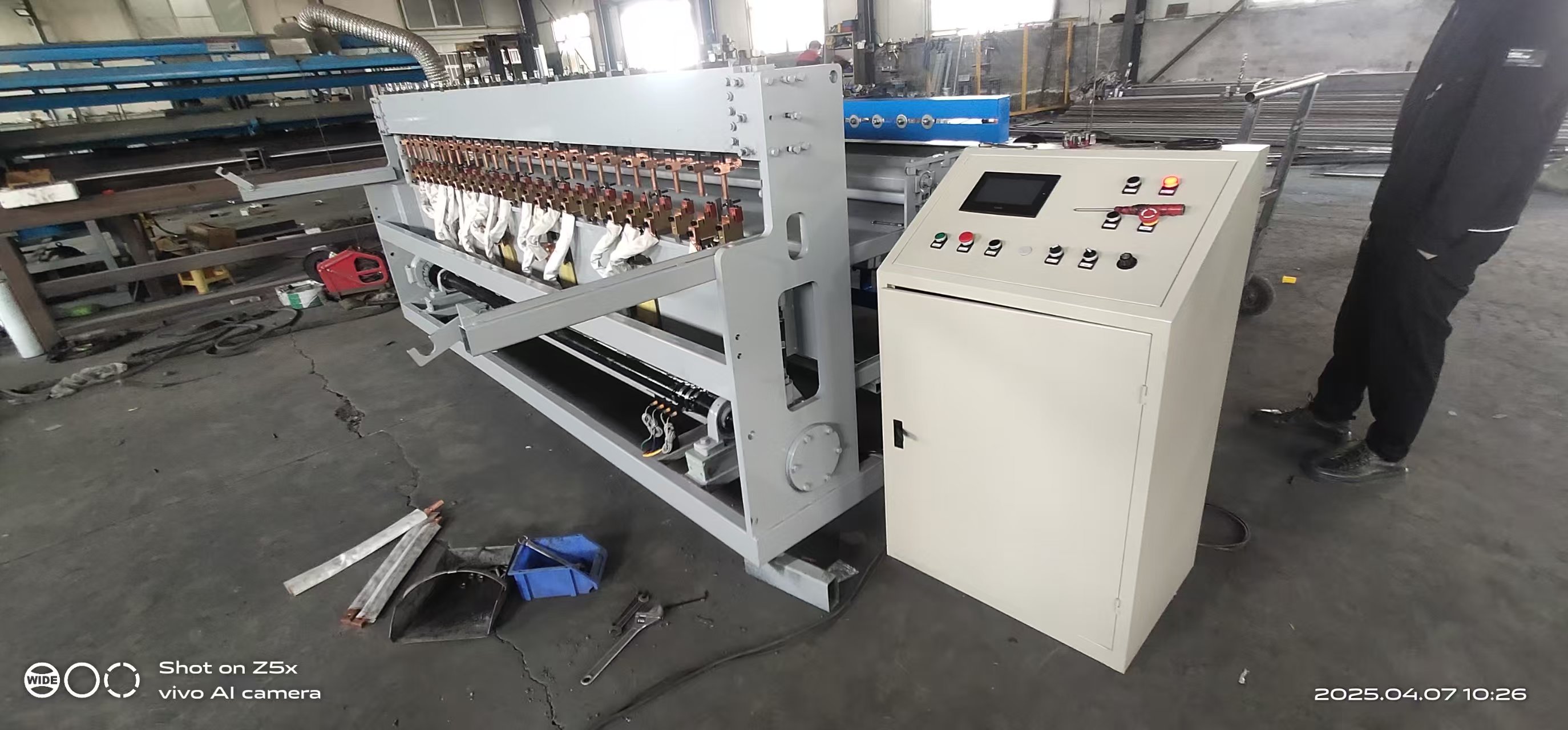 welded wire mesh machine