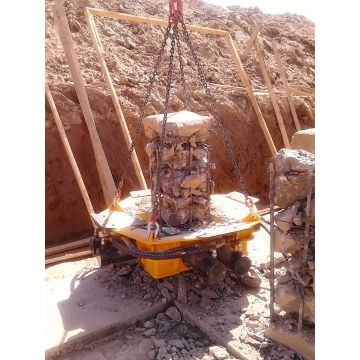 Quality KP400S Hydraulic Square Concrete Pile Breaker , Max 400mm Pile Diameter for sale