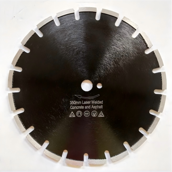 Quality 450mm Laser Loop Diamond Concrete Saw Blade for Airport Traffic Road Cutting for sale