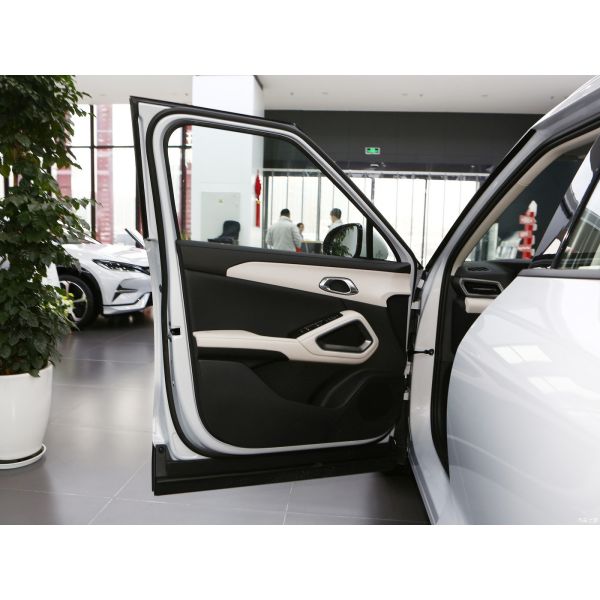 Quality 2024 401km Transcendence SUV White Exterior Color BYD Yuan UP with Advanced for sale