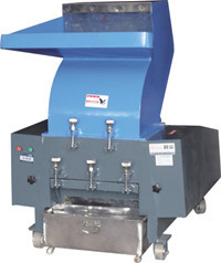 Quality Standard Plastic Crusher Machine , Small Bottle Crushing Machine Strong Crushing for sale