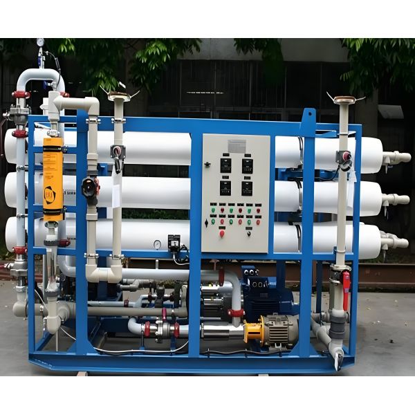 Quality Danfoss / Grundfos Pump Seawater Desalination System With 6.5Mpa Operating for sale