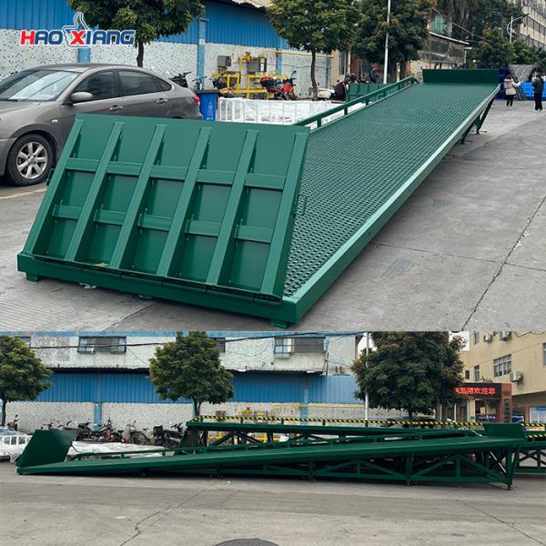 Quality 4m Width Mobile Loading Dock Ramps Portable Unloading Dock For Warehouse for sale