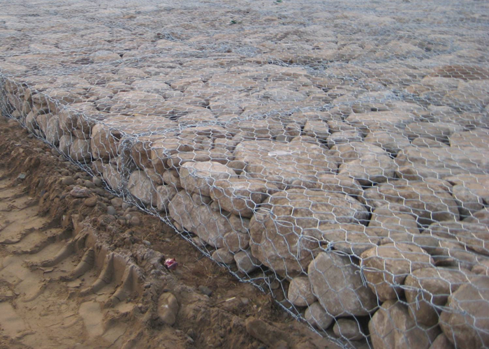 Durable Rock Mattress , Hexagonal Gabion 2.0 - 4.0 Mm Wire Diameter