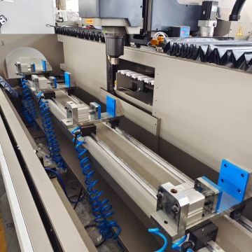 Quality 3200mm 3000mm Aluminium UPVC Copy Router Machine For Window Doow And Curtain for sale