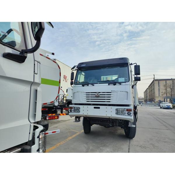 Quality Howo Full Drive Cargo Box Truck 400 HP 4 Axle for sale