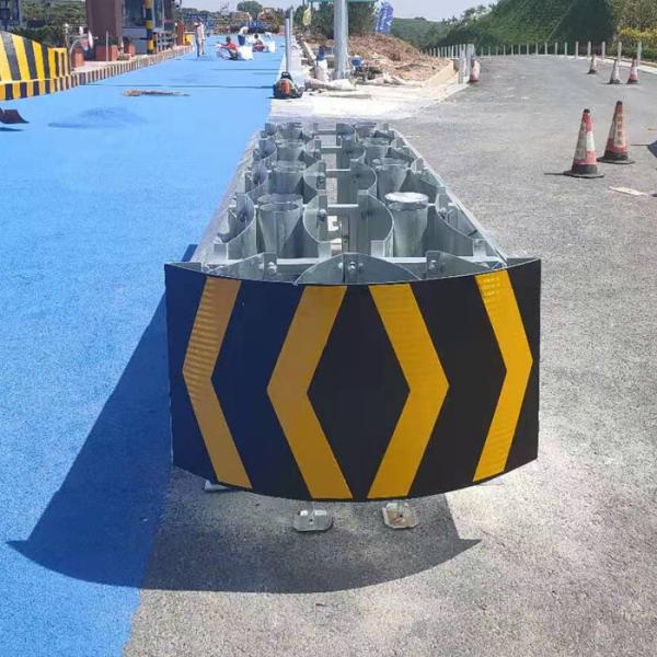 Quality Galvanized Road Traffic Safety Barrier Highway Guardrail Crash Cushions for sale