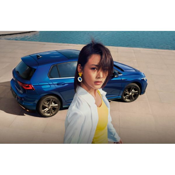 Quality Electric Copilot Seat Adjustment MINI Car with 50-80L Fuel Tank Capacity and Naturally Aspirated Engine Type for sale