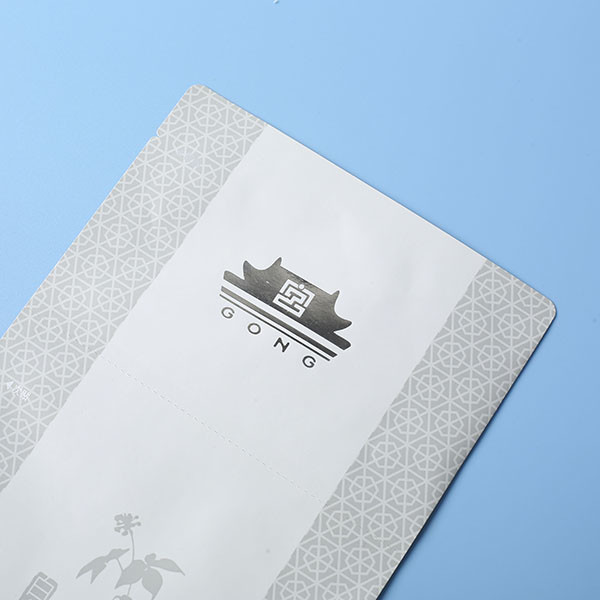 Quality Face Mask Cosmetic Packaging Bag Metalized 60mic Aluminium Foil Packaging Bags for sale