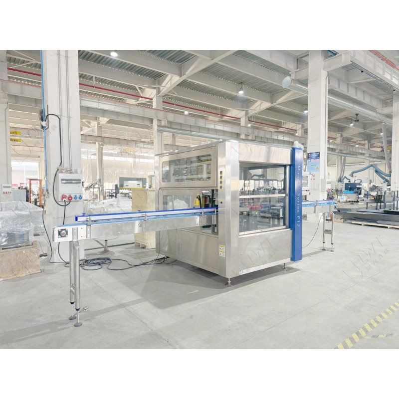 LWT Hot Melt Labeling Machine in operation