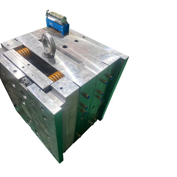 Quality S136H Steel Toolings With Moldflow Analysis For Pre-Placed Insert Injection for sale